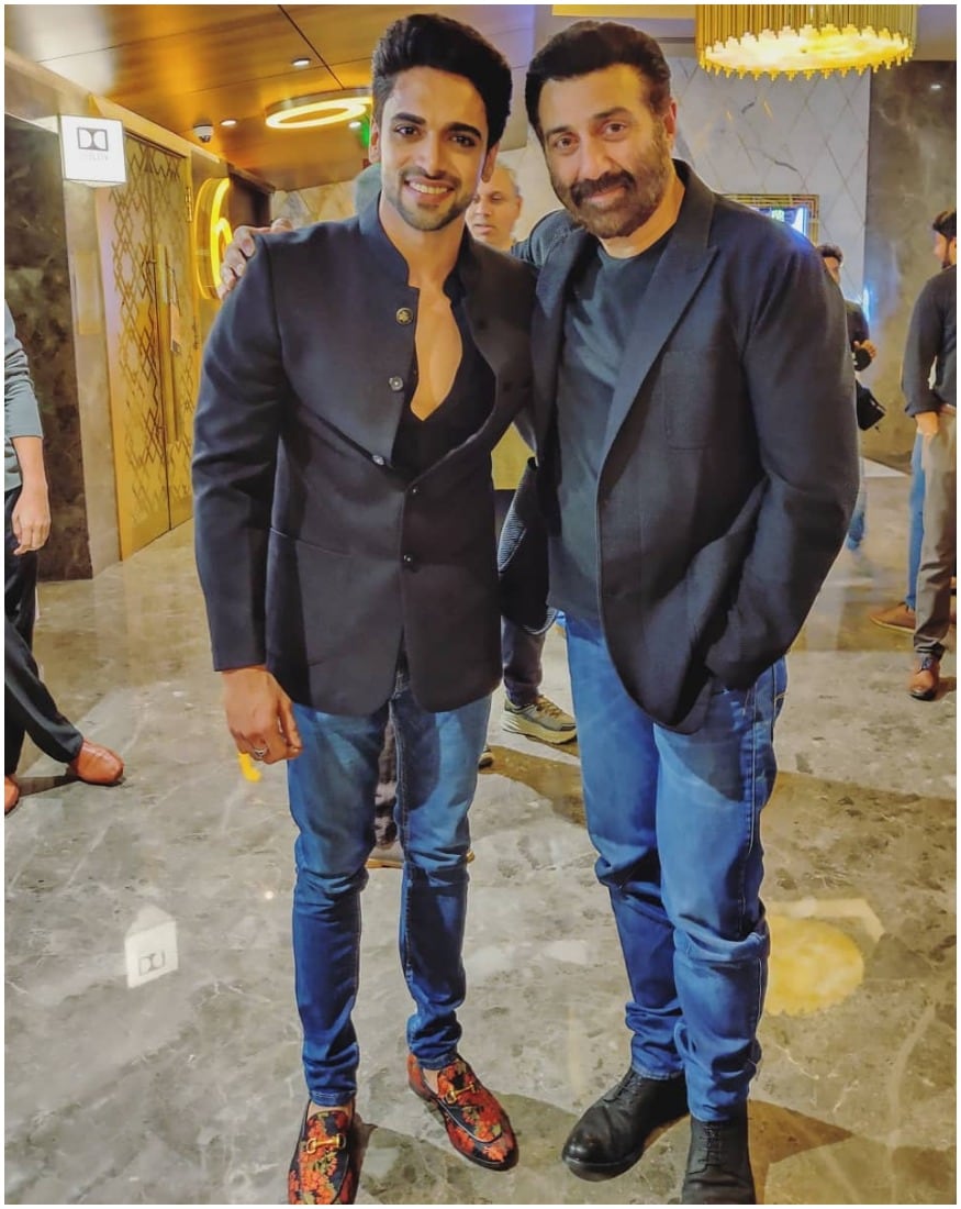 Actor Aakash Ahuja Wins Hearts as Baddie in 'Pal Pal Dil Ke Pass' - News18