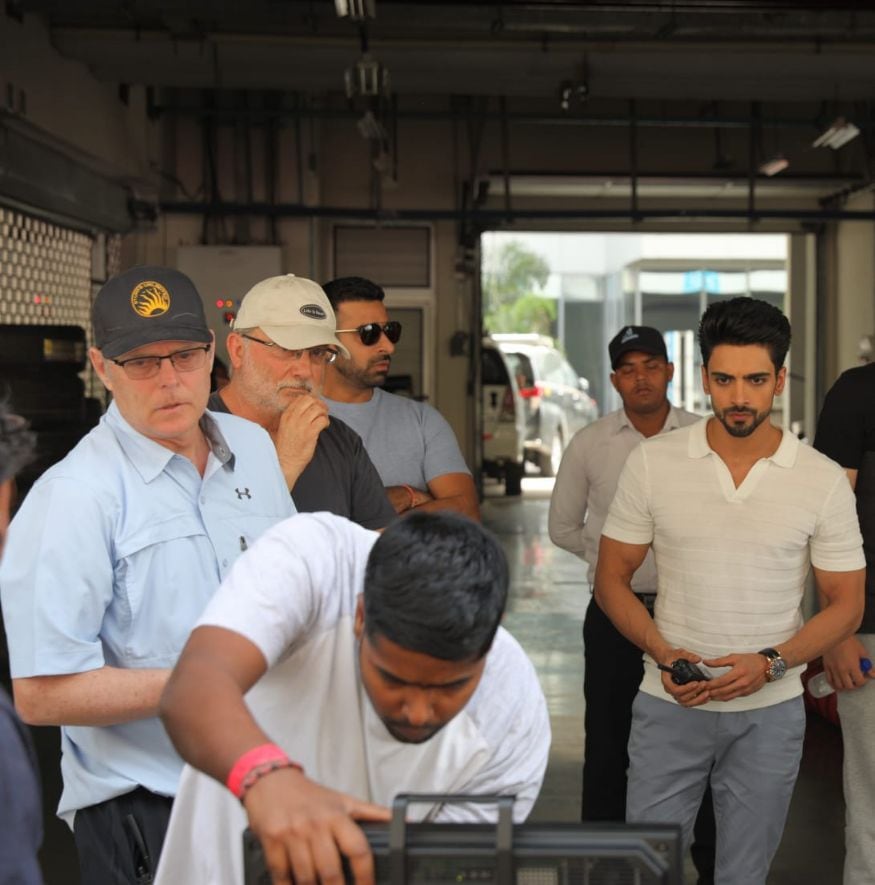 Actor Aakash Ahuja Wins Hearts as Baddie in 'Pal Pal Dil Ke Pass' - News18