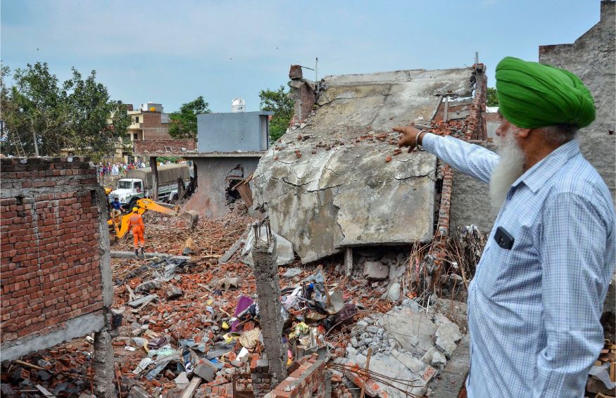 Gurdaspur Batala Blast: Punjab CM Meets Injured in Hospital