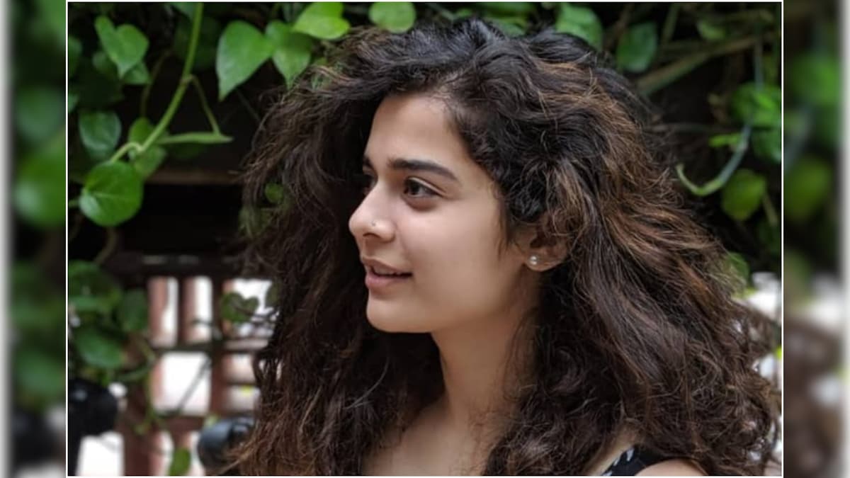 Actor Mithila Palkar Urges Indians to 'Work With the System' - News18