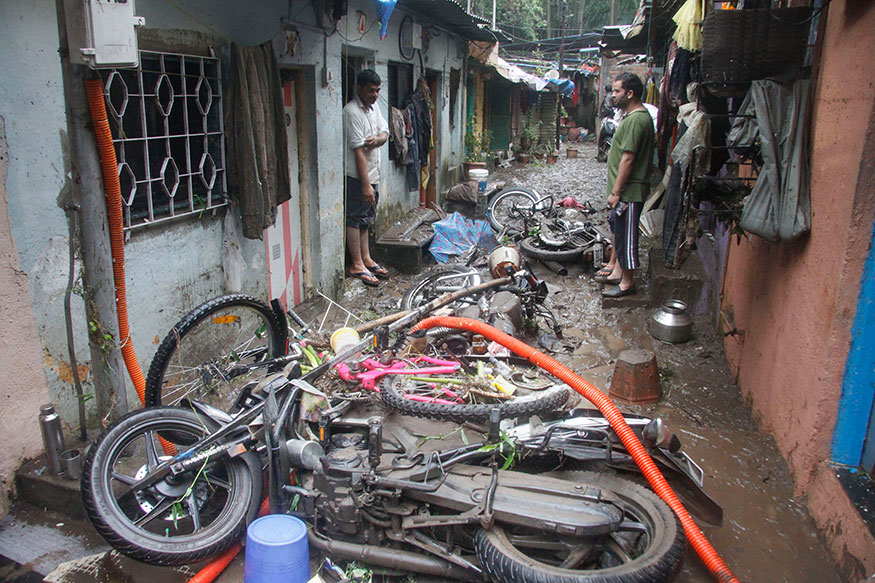 Maharashtra Floods: Dramatic Visuals of Monsoon Fury - News18