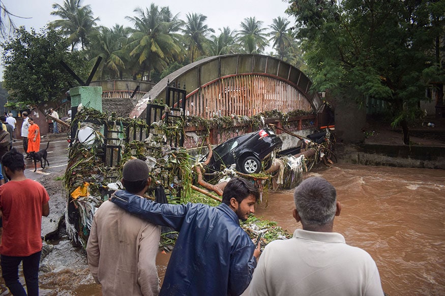 Pune Rains: Heavy Rains Lead to Flooding, Kills 12 - News18