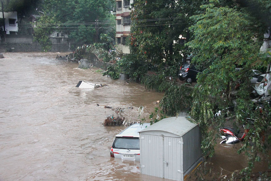 Maharashtra Floods: Dramatic Visuals of Monsoon Fury - News18