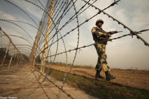 BSF Seizes Five Pak Boats at 'Harami Nala' Creek Area Near India ...