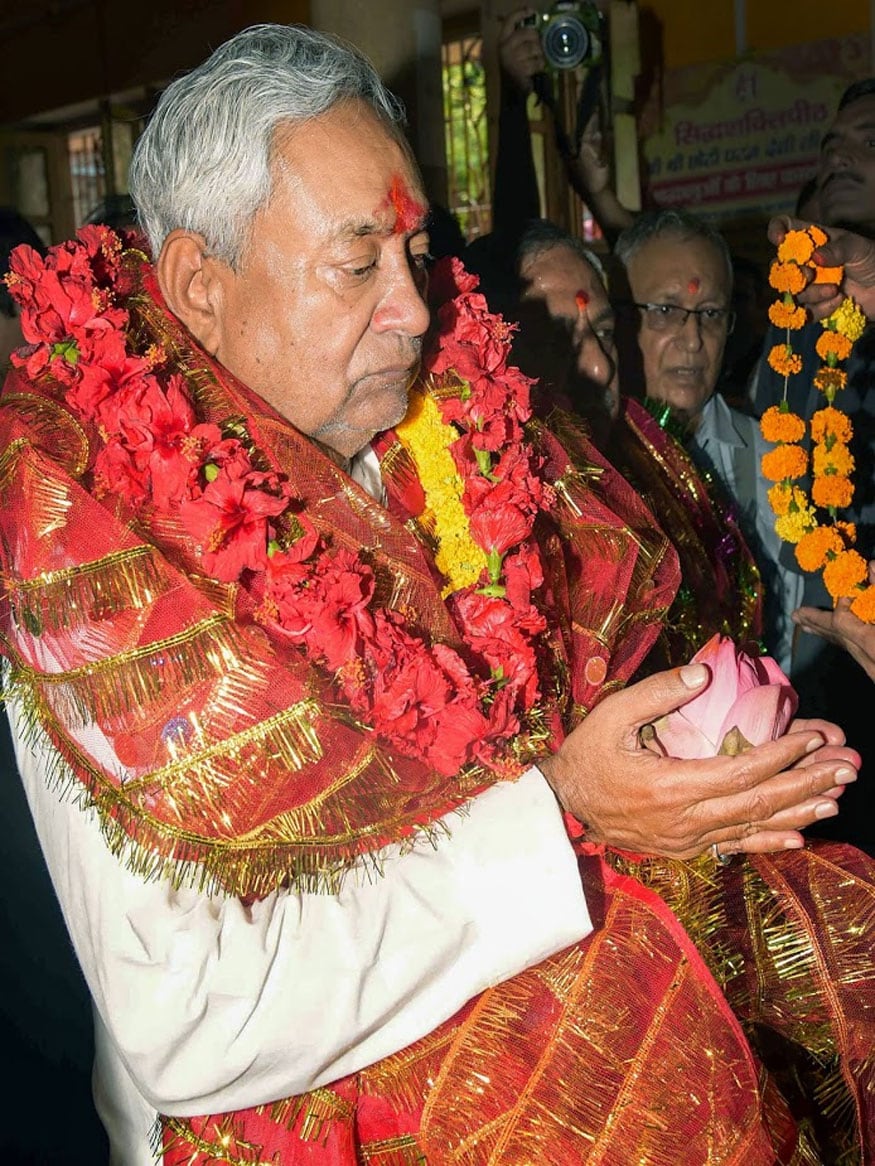 Durga Puja 2019: TMC MP Nusrat Jahan Celebrates Sindoor Khela - News18