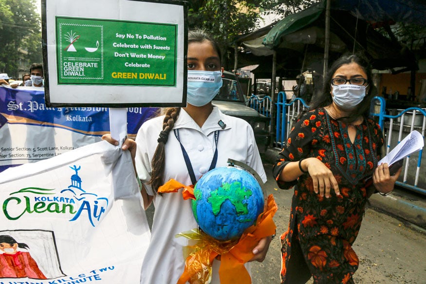 PICS: Students Hold Awareness Rally for Eco-friendly Diwali - News18