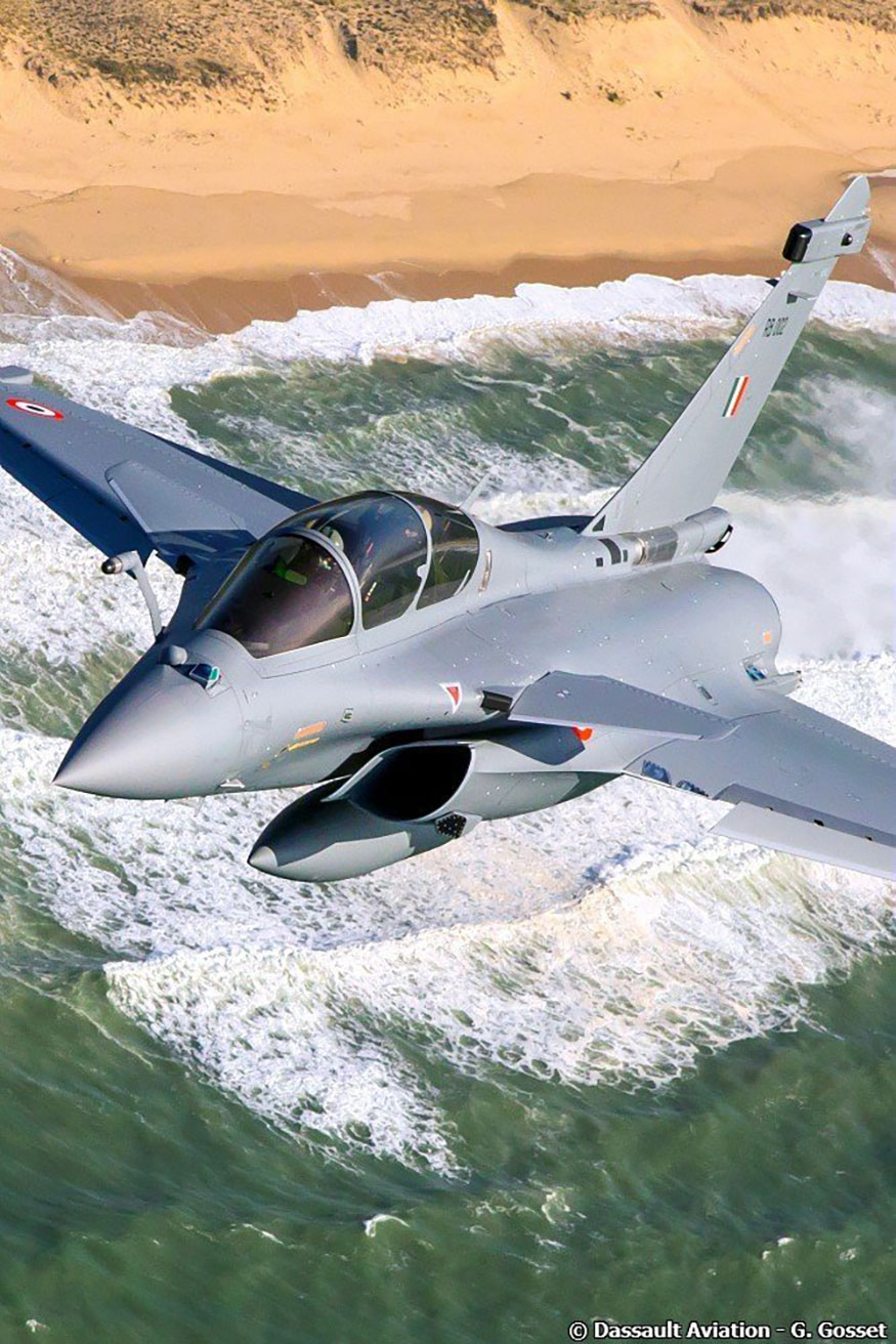 Photos of IAF's Second Rafale Fighter Jet 'RB 002' Released by Dassault ...