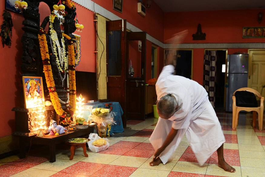 123-yr-Old Man Flashes Passport, Claims He's World's Oldest Person - News18