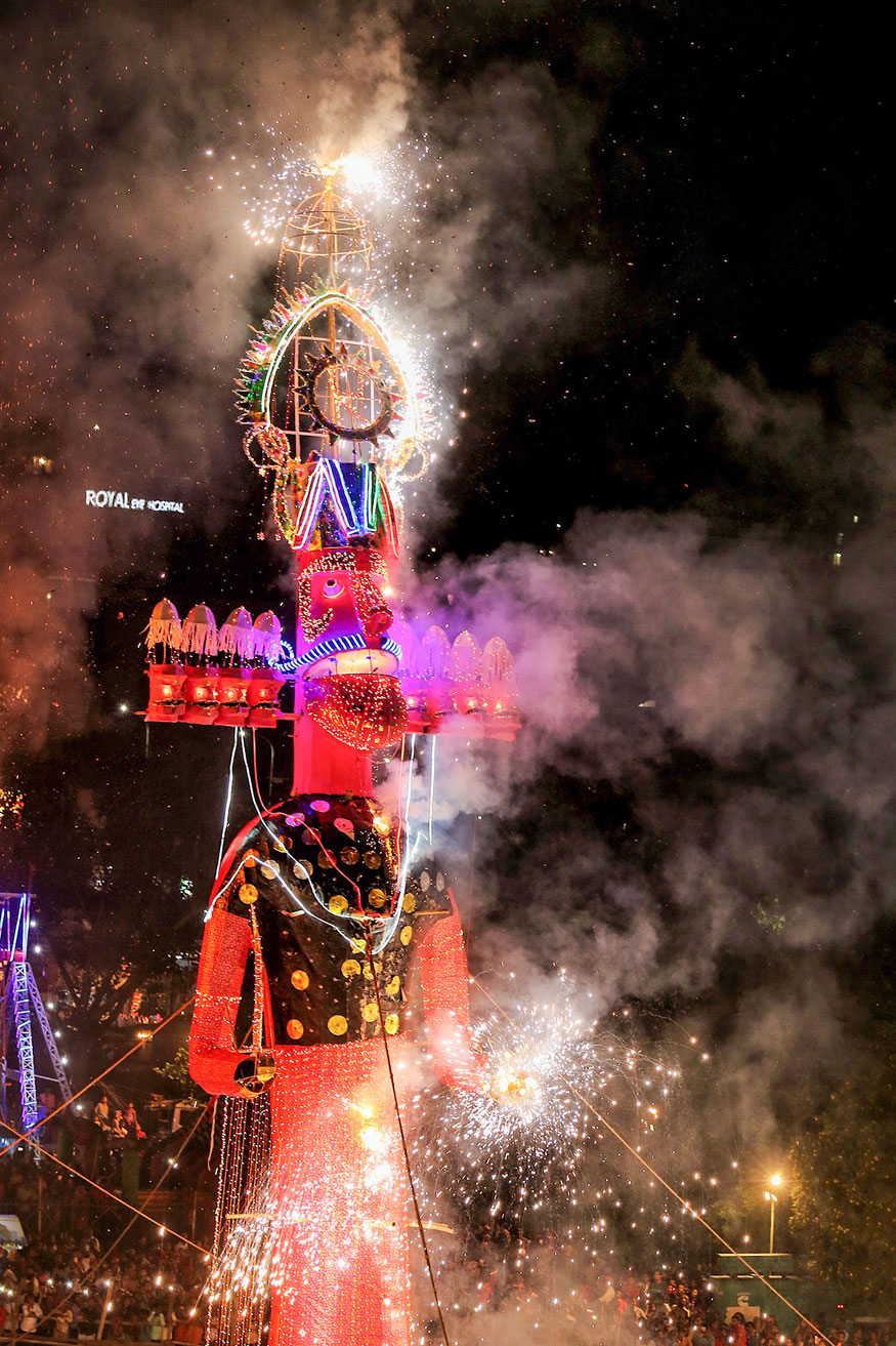 PHOTOS: Dussehra Celebrated With Fervour Across the Nation - News18