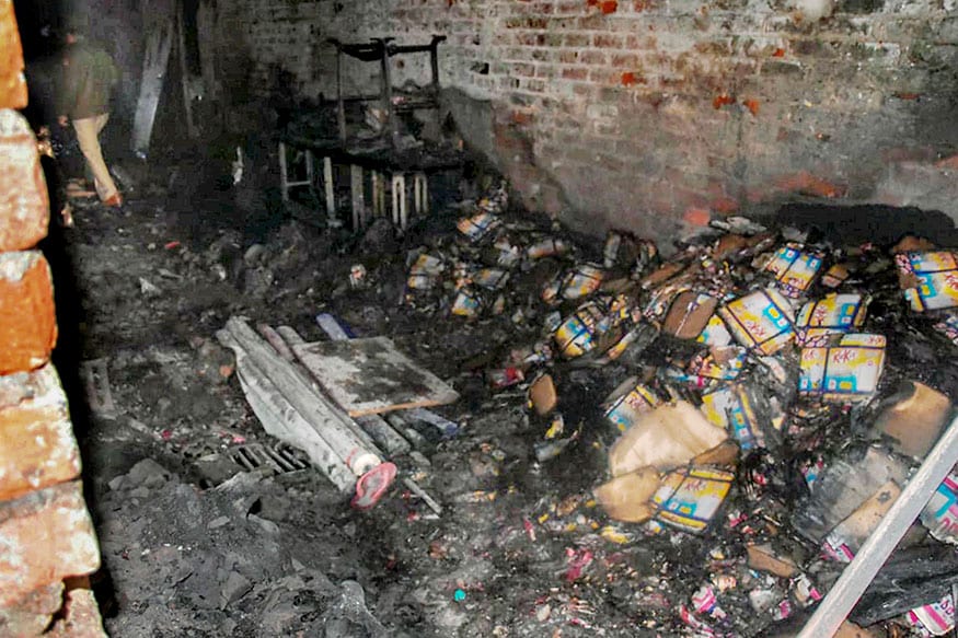 Massive Fire Ravages Delhi's Anaj Mandi; 2nd Deadliest in Capital - News18