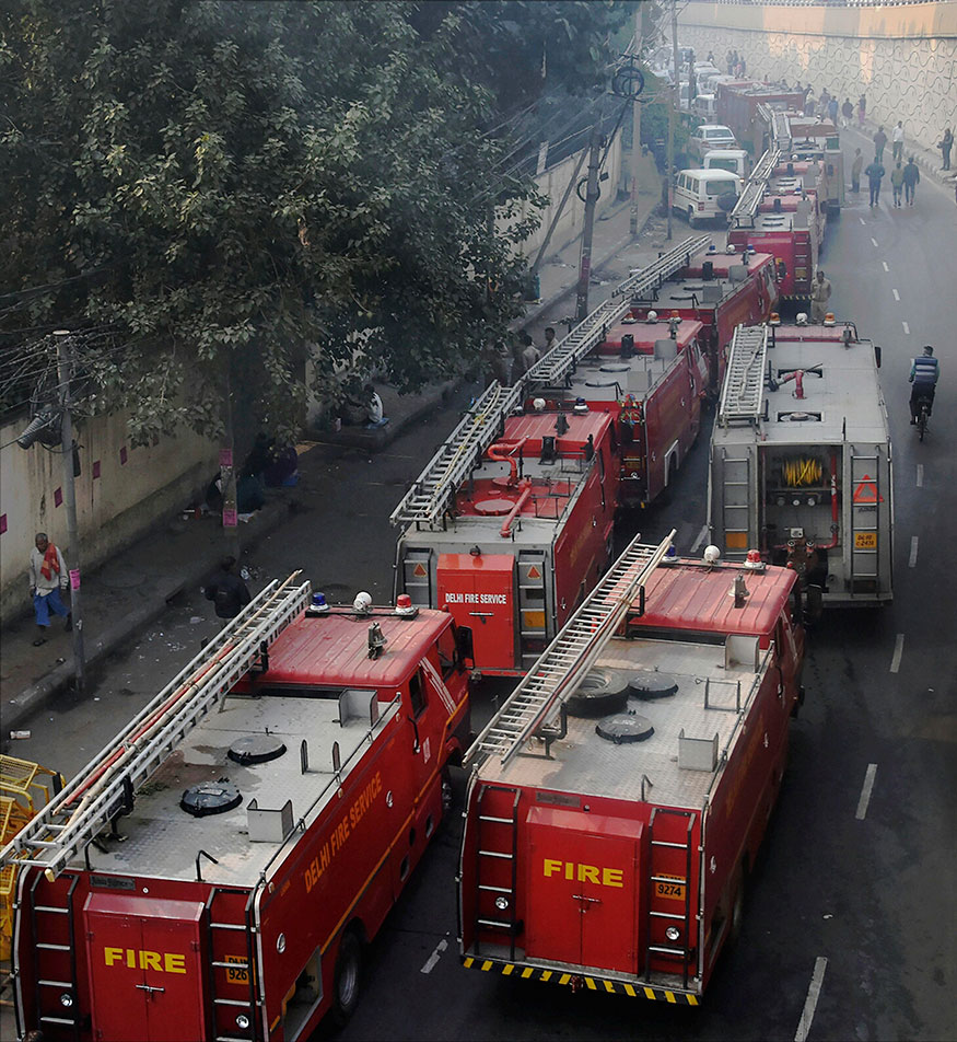 Massive Fire Ravages Delhi's Anaj Mandi; 2nd Deadliest in Capital - News18