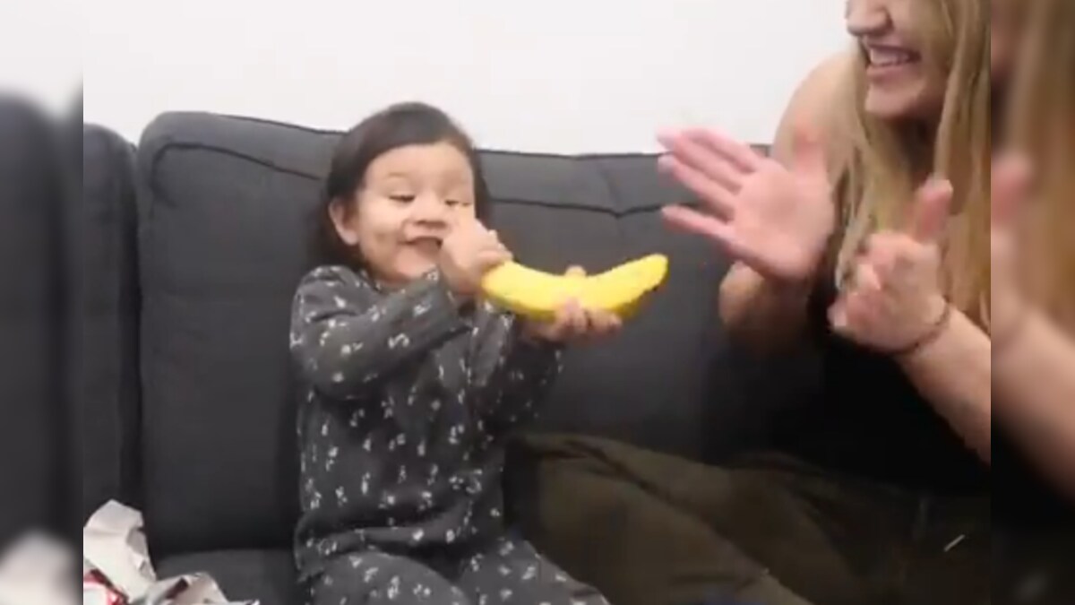 Toddler's Priceless Reaction on Receiving 'Worst Christmas Gift' as ...