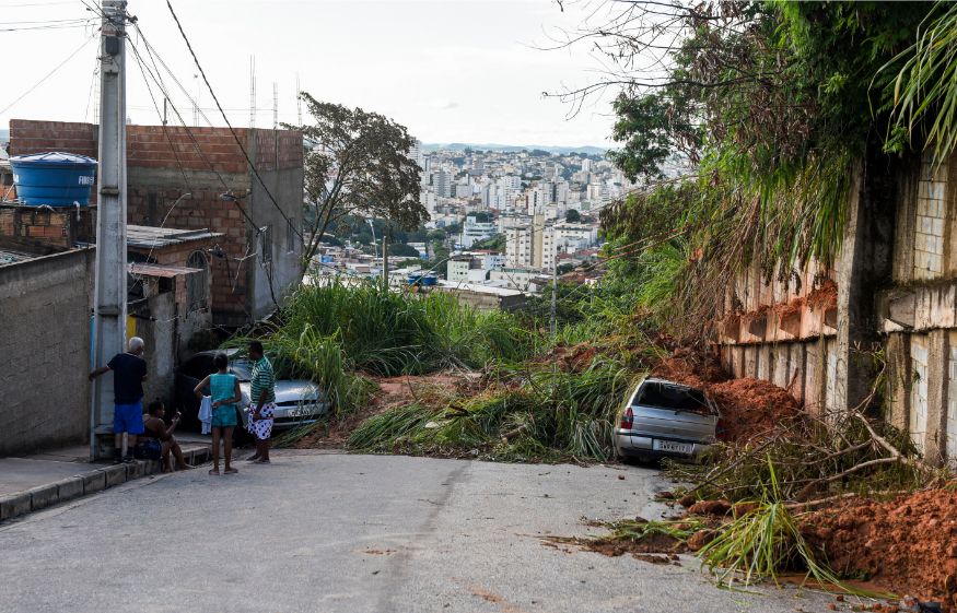 Brazil Rain Photos: Heavy Rains Continue Flooding Minas Gerais Cities ...