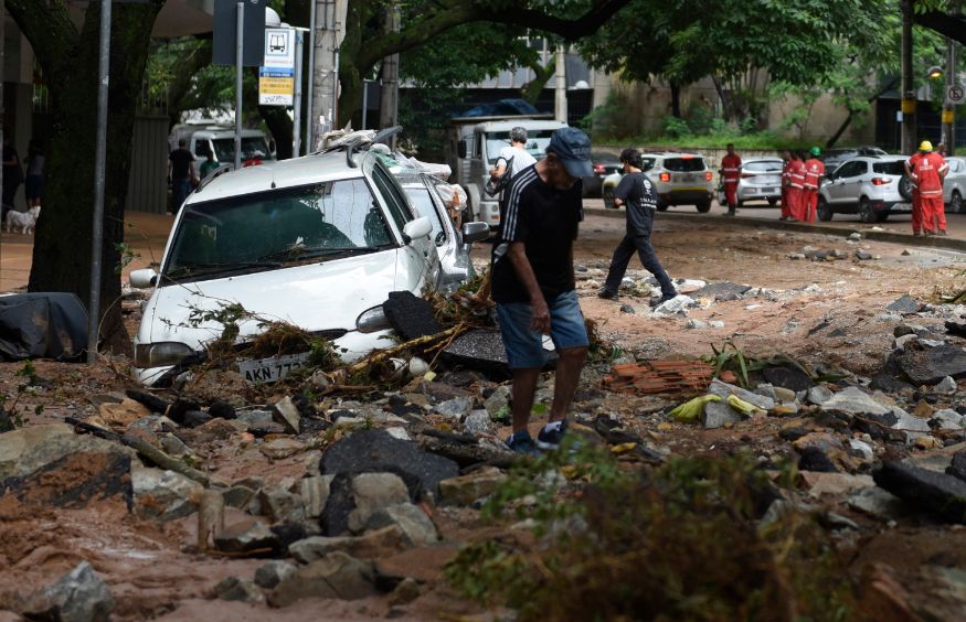 Brazil Rain Photos: Heavy Rains Continue Flooding Minas Gerais Cities ...