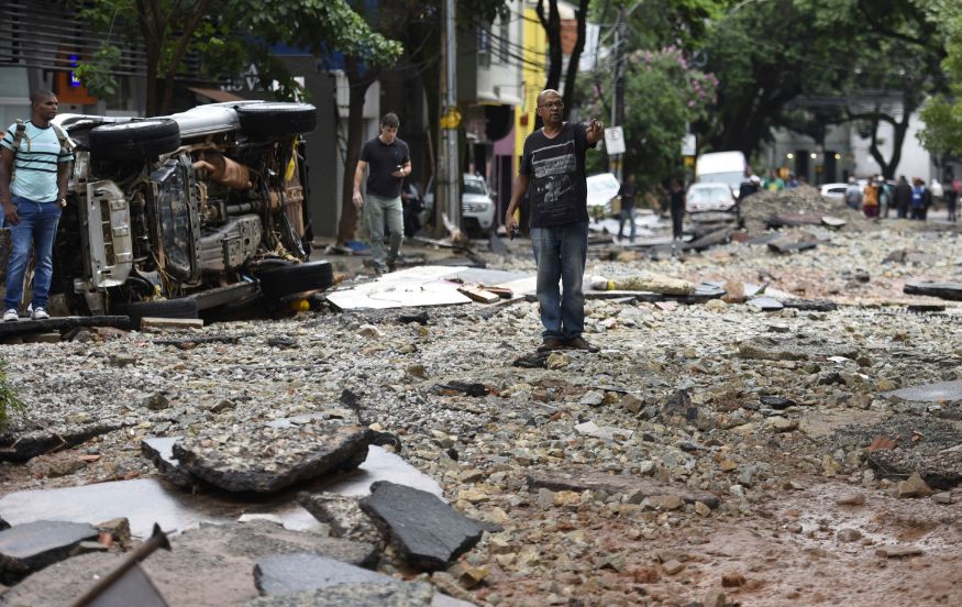 Brazil Rain Photos: Heavy Rains Continue Flooding Minas Gerais Cities ...