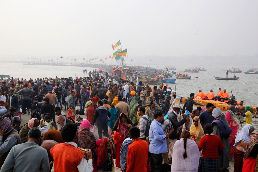 Magh Mela 2020: Devotees Take Holy Dip at Sangam on Mauni Amavasya - News18