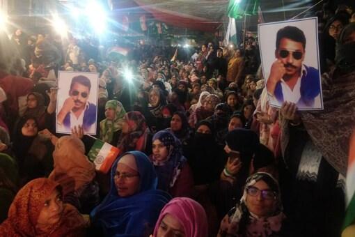 BJP Leader Seeks Urgent Hearing for Removal of Shaheen Bagh Protesters ...