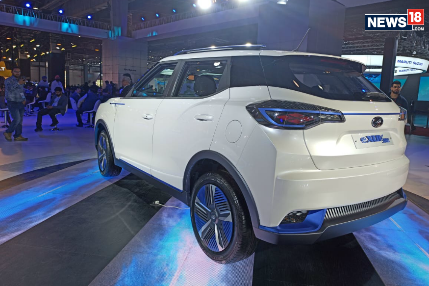 Auto Expo 2020: Mahindra eXUV300 Electric SUV Detailed Image Gallery ...