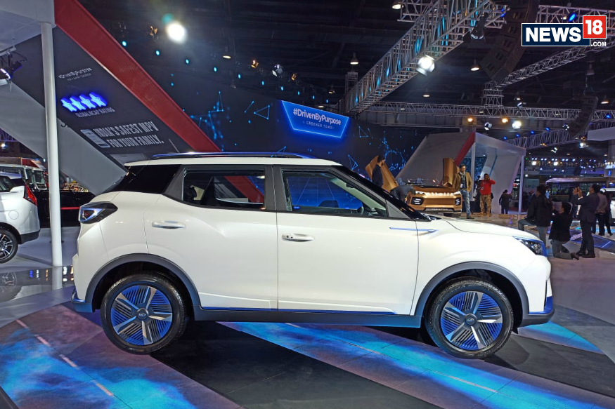 Auto Expo 2020: Mahindra eXUV300 Electric SUV Detailed Image Gallery ...