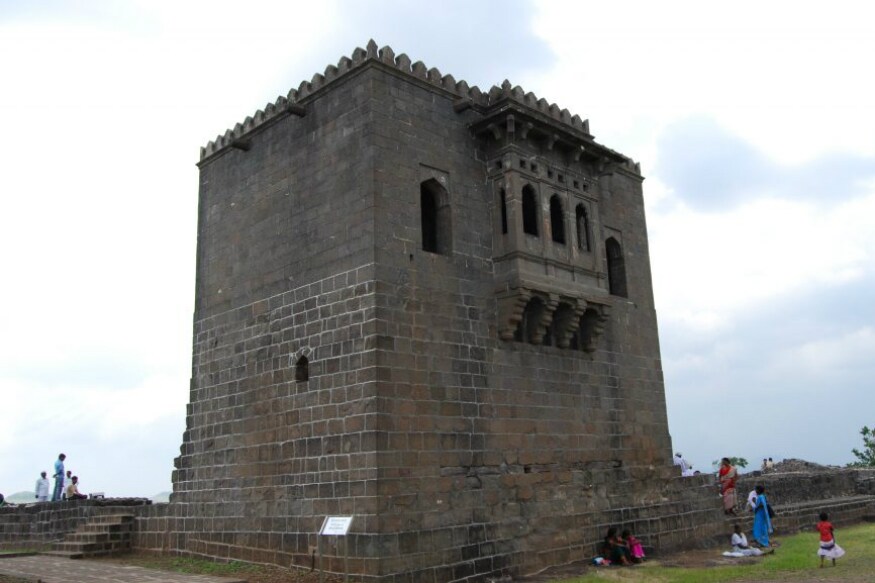 Pune's Shivneri Fort to Soon Undergo Renovation as Maharashtra Govt ...