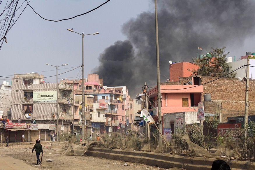 Delhi Violence: Deadly Riots Erupt Over CAA Protests; See Pictures - News18