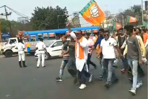 Kolkata Police Arrests 3 BJP Workers for Raising ‘Goli Maro’ Slogan on ...