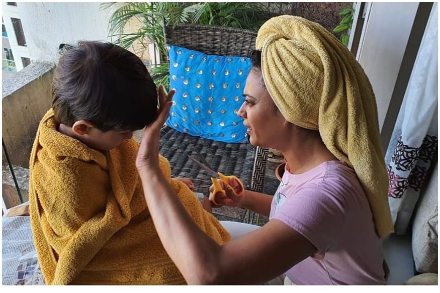 Twinkle Khanna Tries Embroidery Amid COVID-19 Lockown - News18