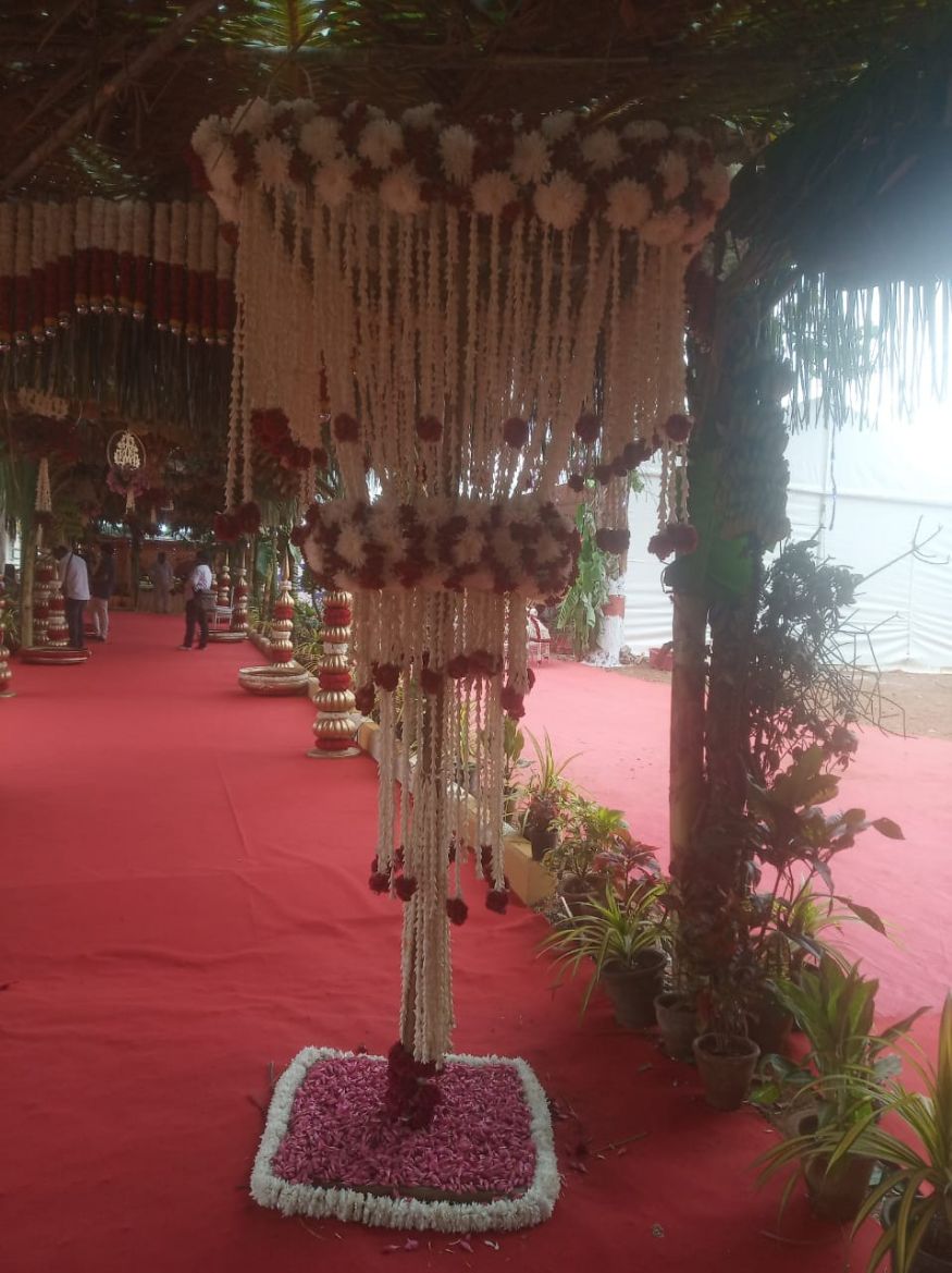 Nikhil Kumaraswamy Marries Revathi Amid Coronavirus Lockdown - News18