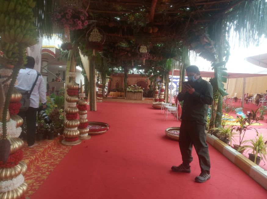 Nikhil Kumaraswamy Marries Revathi Amid Coronavirus Lockdown - News18