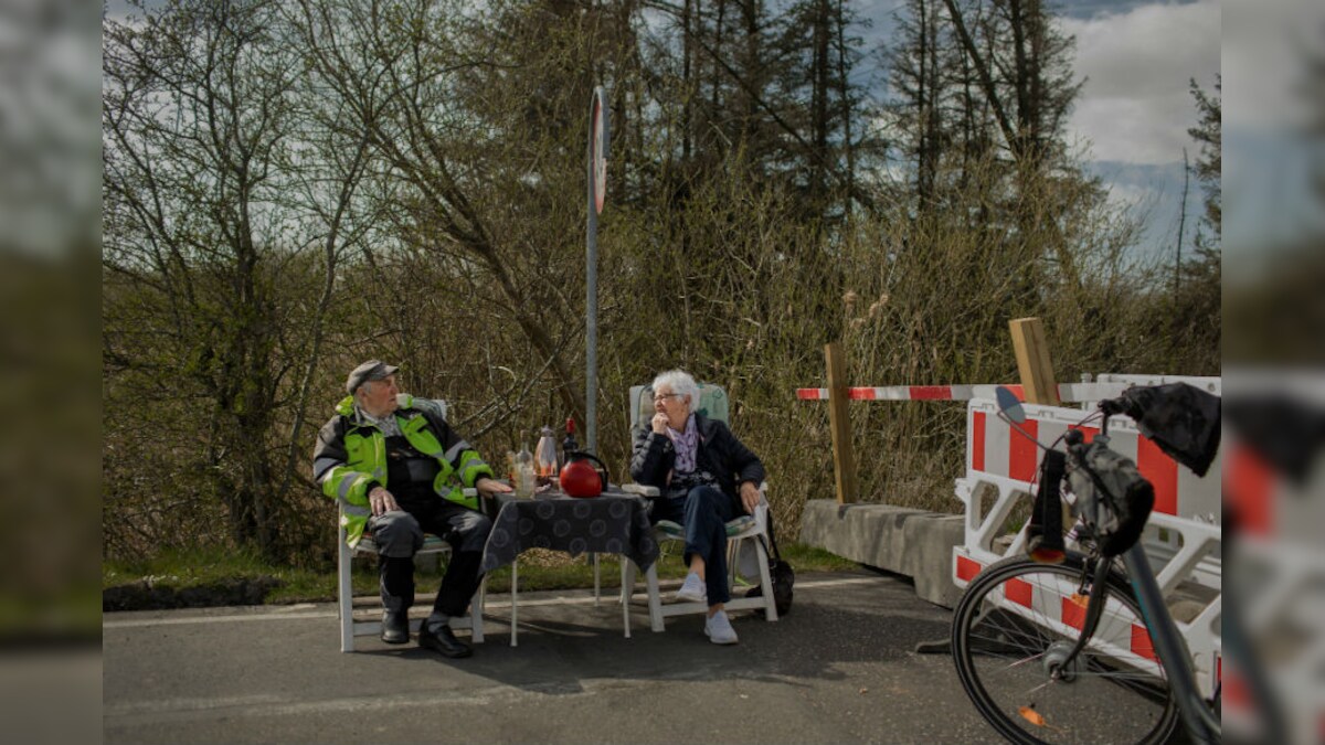 How This Elderly Cross-Border Couple Kept Their Love Story Alive in ...
