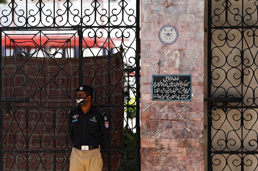 Pakistan Reports Record 990 Cases in Single Day, Cases Jump to 17,439 ...