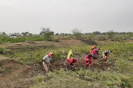 Demand for MGNREGA Work Sees Steep Rise in 116 Districts with Return of ...