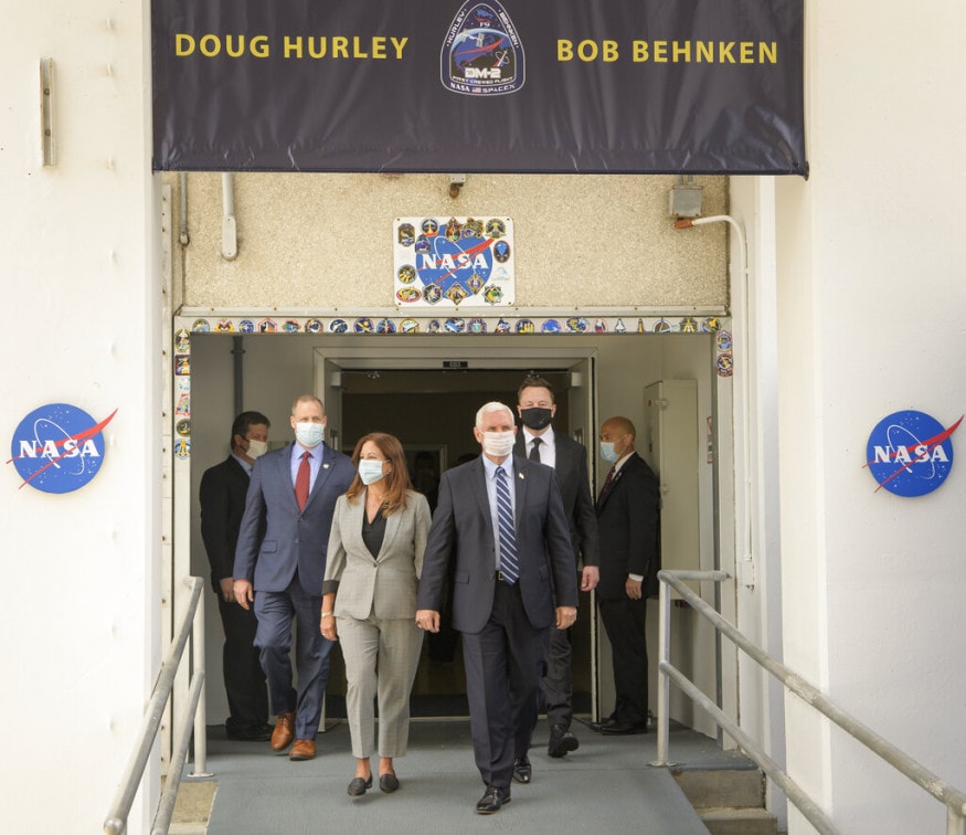 NASA, SpaceX's 1st Crewed Mission Called Off 17 Mins Before Liftoff ...
