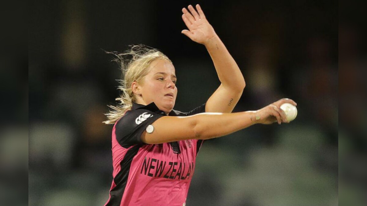 Jess Kerr and Natalie Dodd Offered New Zealand Contracts - News18
