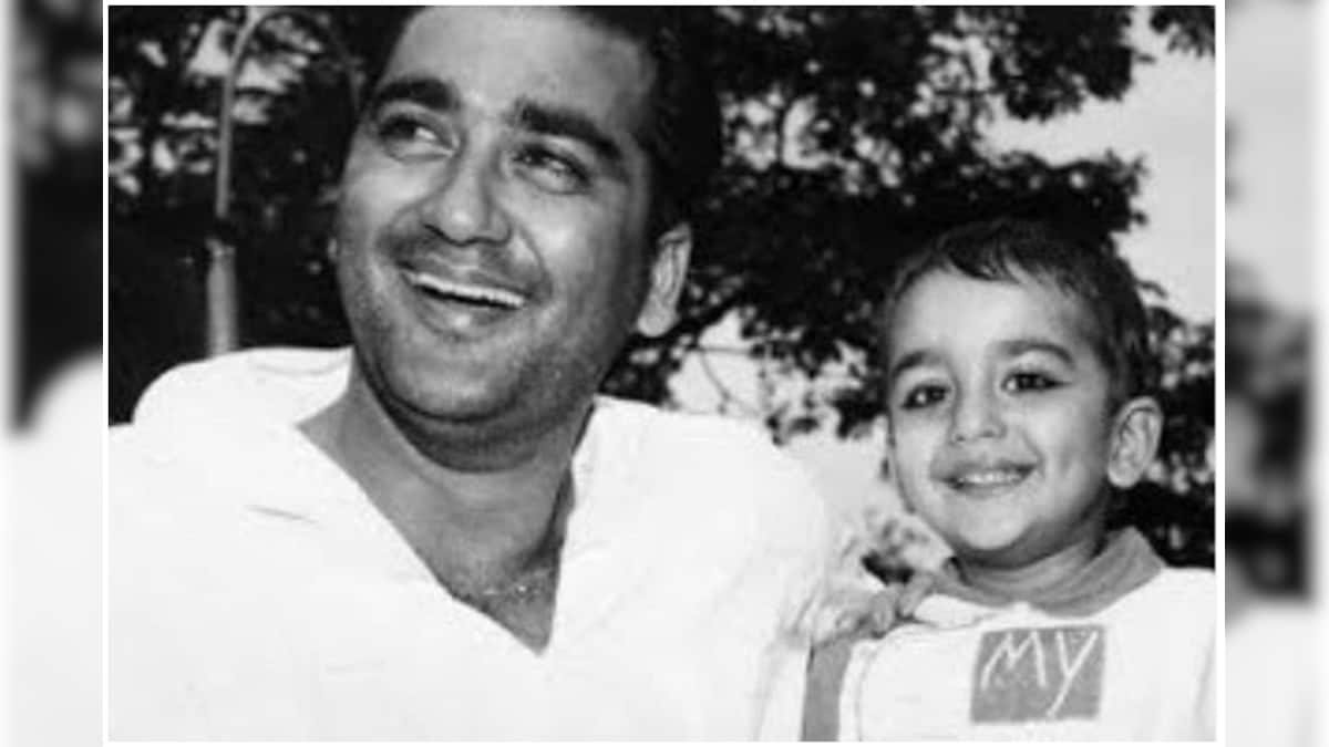 Sanjay Dutt Looks Cute In Throwback Pic with Father Sunil Dutt - News18