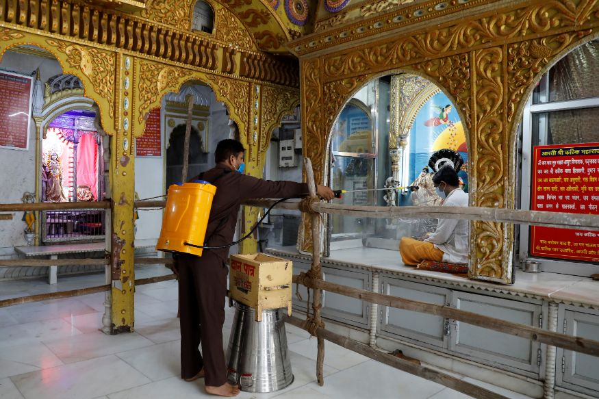 Devotees Throng Religious Places as Temples Across India Reopen - News18