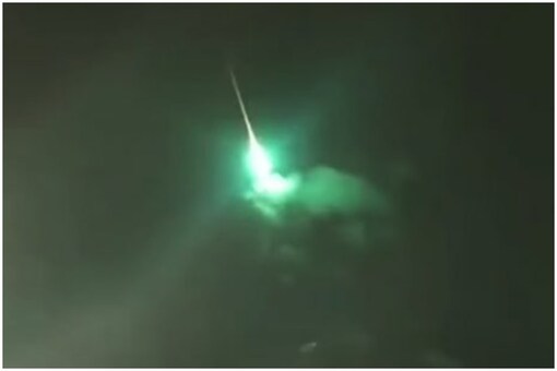 Mysterious Green 'Fireball' Streaks Through Skies in Australia, Leaving ...