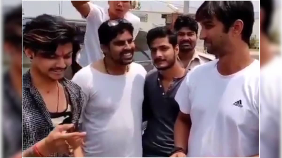 Video of Sushant Singh Rajput Encouraging Fan While He Sings is Proof ...