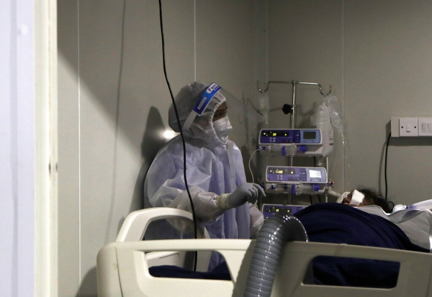 Doctors & Nurses Inside an Isolation Center Fighting Coronavirus - News18