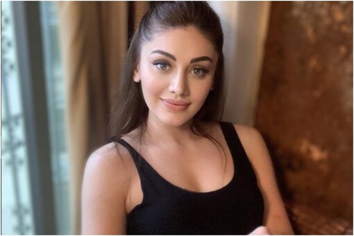 Shefali Jariwala Says She Was Epileptic, Medication Caused Her to Gain ...