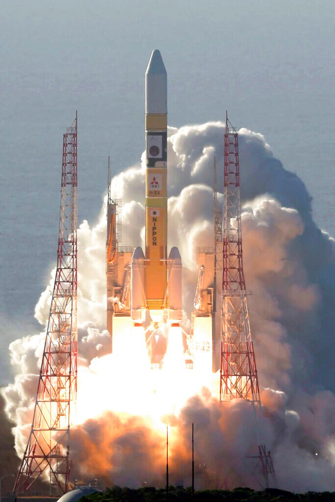 Mission Mars: UAE's Amal Spacecraft Lifts Off From Japan - See Pics ...