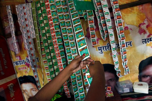 After Govt Claims Gutkha is Banned in Jharkhand, Chief Justice Buys 5 ...