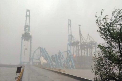 Three Cranes Collapse Due to Strong Winds at India's Biggest Container ...