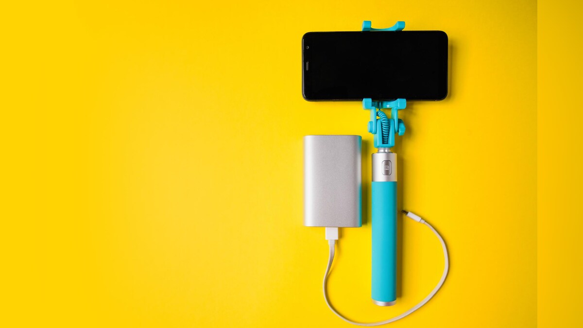 World Photography Day 2020: The Story Behind the First-Ever 'Selfie ...