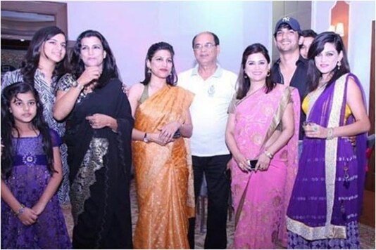 Here's a Throwback Pic of Sushant Singh Rajput with His family