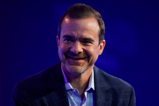 Amazon's Consumer Business Head Jeff Wilke to Retire Early Next Year ...