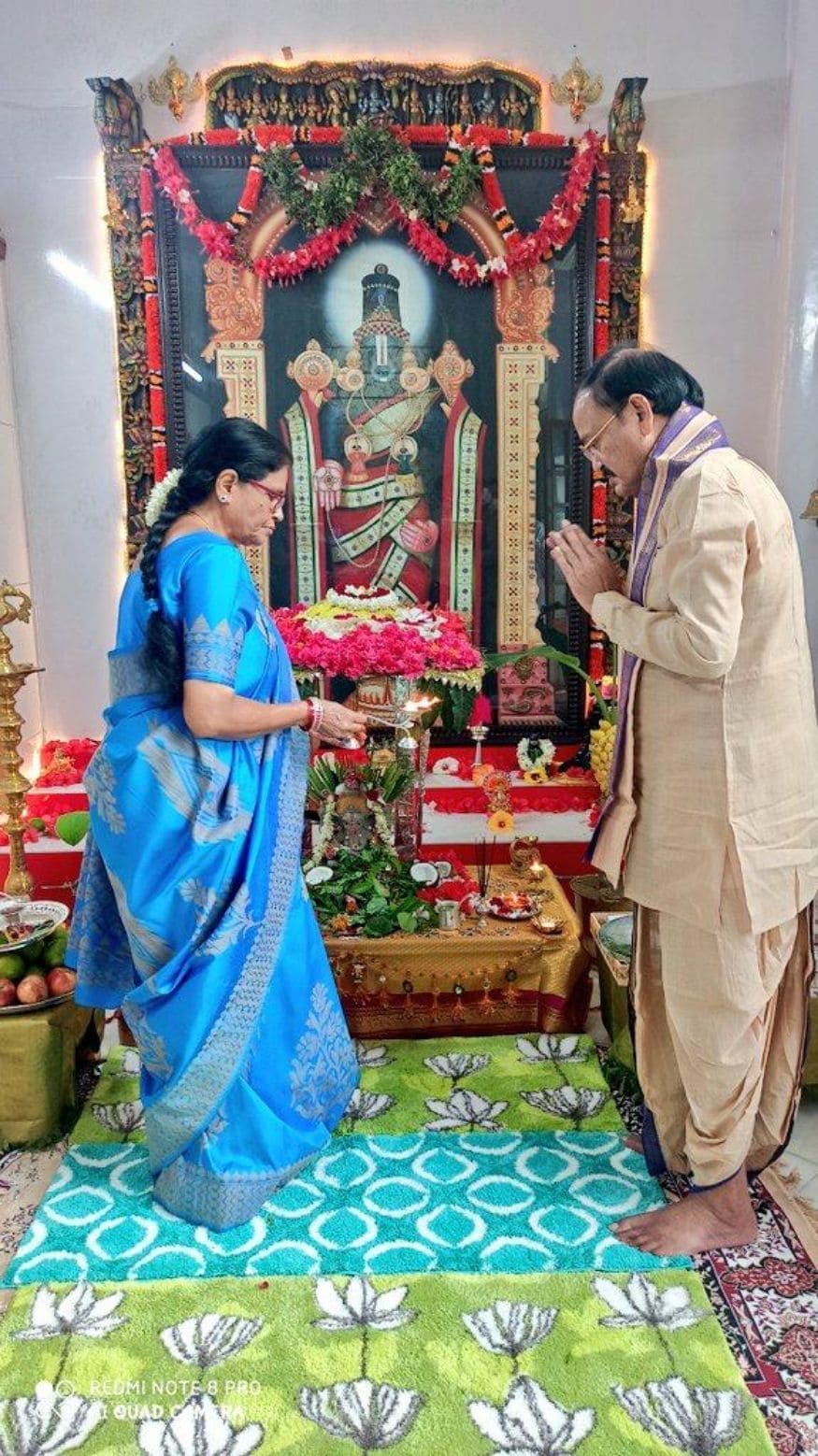 Ganesh Chaturthi 2020: Political Bigwigs Bring Home Ganpati Bappa - News18