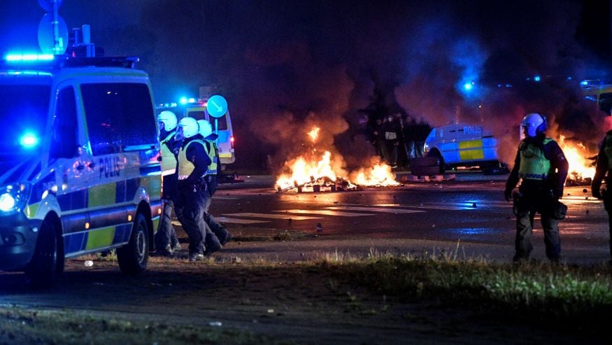 Sweden Riots Photos: Unrest in Malmo Town After Quran-Burning Rally by ...