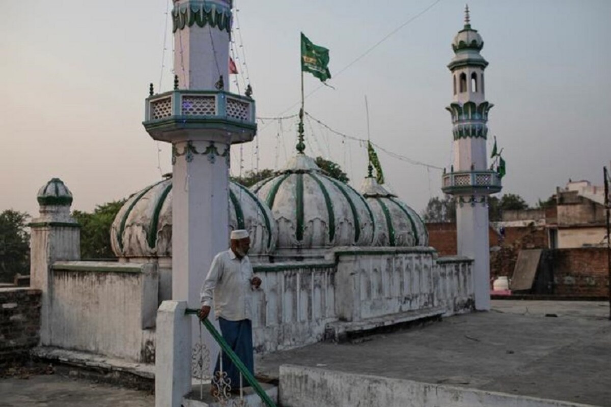 Mosque in Ayodhya Will Be of Same Size as Babri Masjid, to House ...