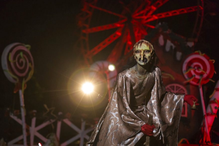 Brazilian Horror-themed Park Reopens as Drive-Through During ...